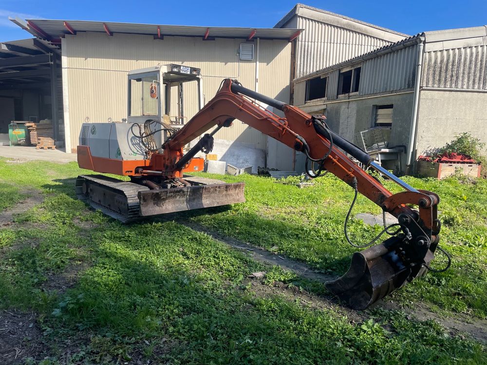 Bagger 4,5t (Defekt) in für CHF 5606 – nur Abholung auf Ricardo kaufen