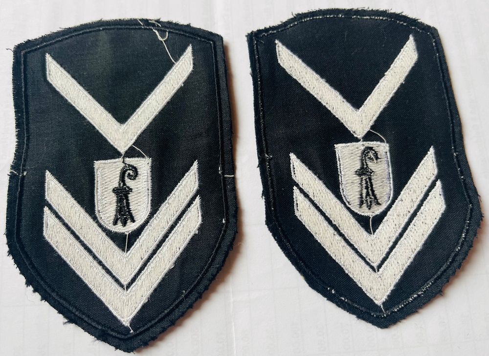 2 Badges-Abzeichen Basel-Stadt, neu , schwarz-weiss (Neu (gemäss ...