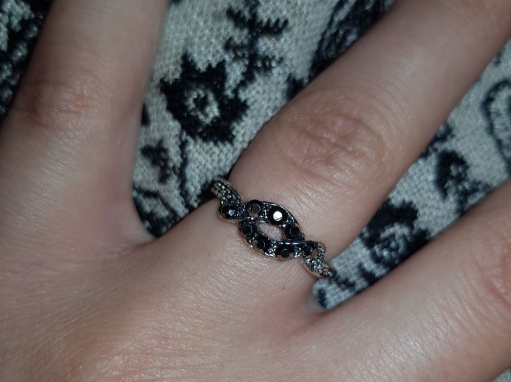 Ring (Gebraucht) in Glis für CHF 1 – mit Lieferung auf Ricardo kaufen