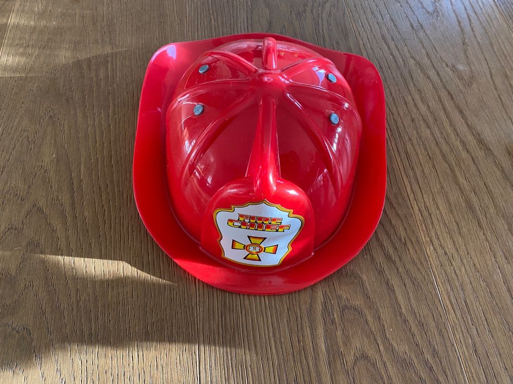 Kostüm Feuerwehr, gr 140/146 (Gebraucht) in Oberstammheim für CHF 20 ...