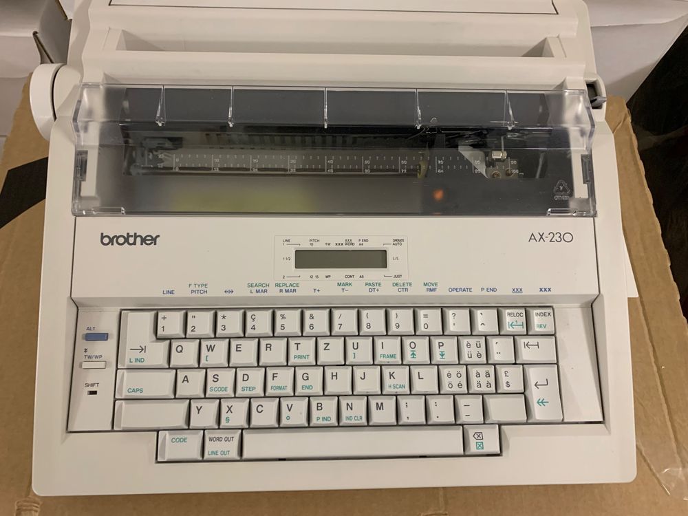 Brother AX-230 elektrische Schreibmaschine Brother (Gebraucht) in Erlenbach ZH für CHF 189 – mit ...