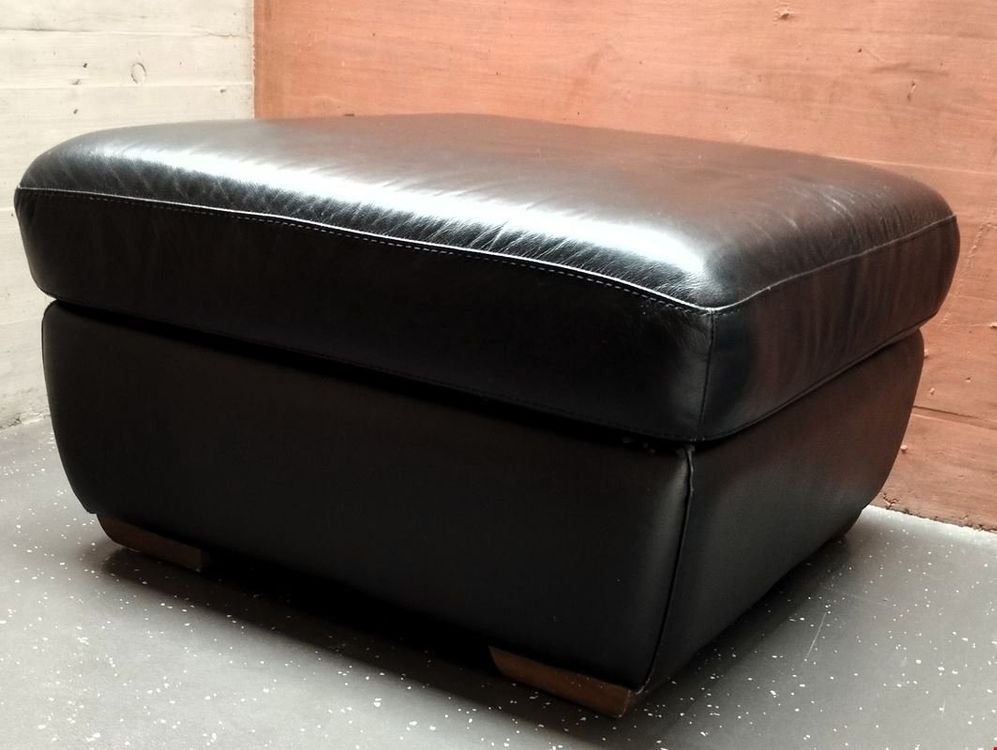 Sitzhocker aus Leder (Gebraucht) in Schübelbach für CHF 1 – mit Lieferung auf Ricardo kaufen