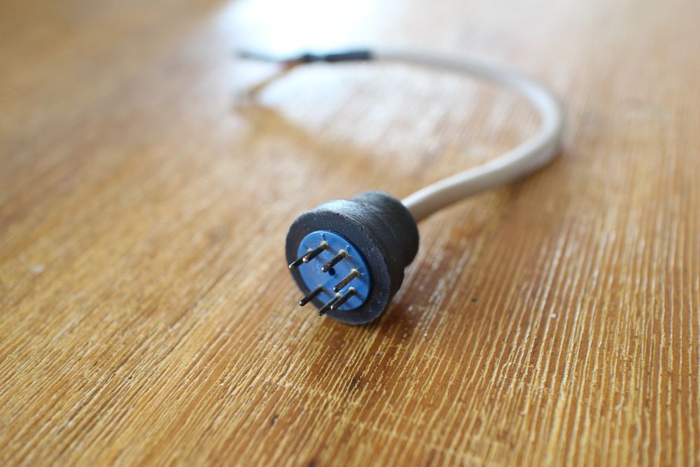 Cable bras platine EMT (Gebraucht) in Vaulion für CHF 26 – mit ...