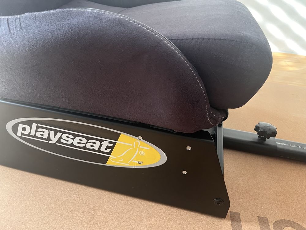 Playseat Evolution Alcantara (Gebraucht) in Mümliswil für CHF 129 – nur ...