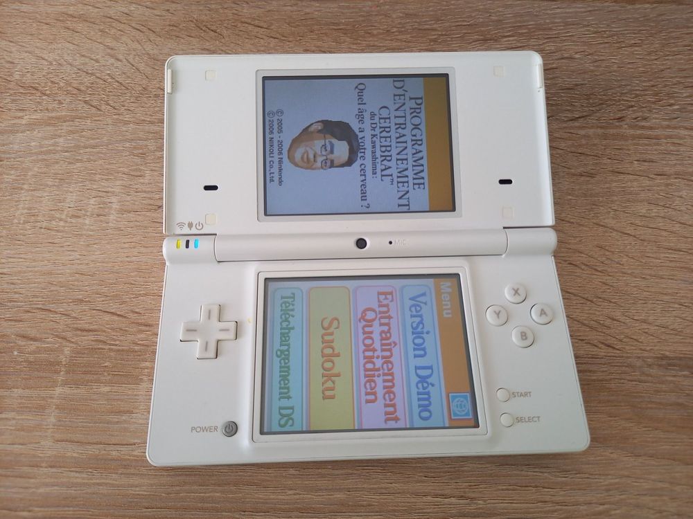 Nintendo DSi / Brain Training (Gebraucht) in La Chaux-de-Fonds für CHF ...