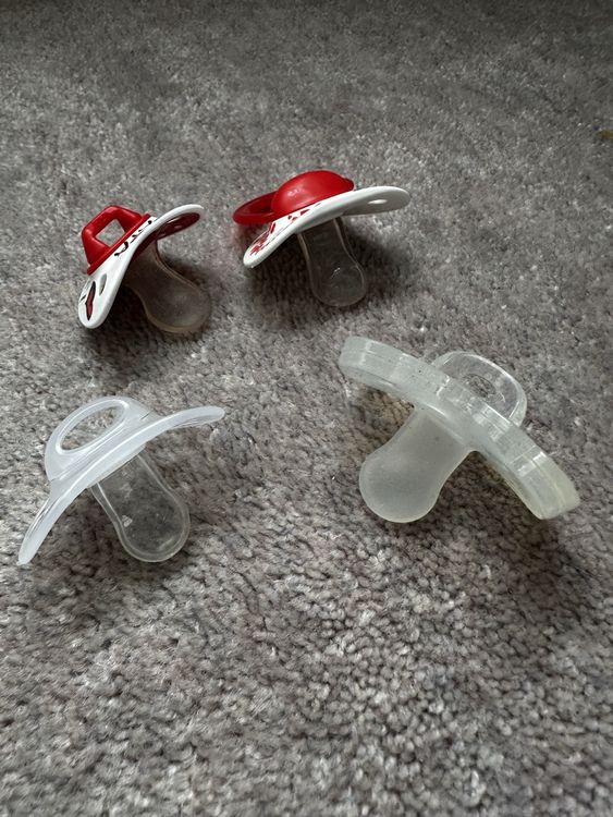 Baby MENDELA Nuggis pacifiers schnuller dummy (Gebraucht) in Thalwil ...