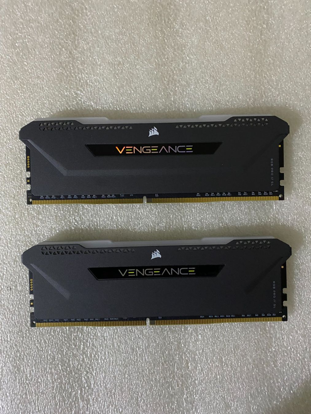 Corsair Vengeance RGB Pro SL DDR4 3200MHz 2x16=32GB (Gebraucht) in ...