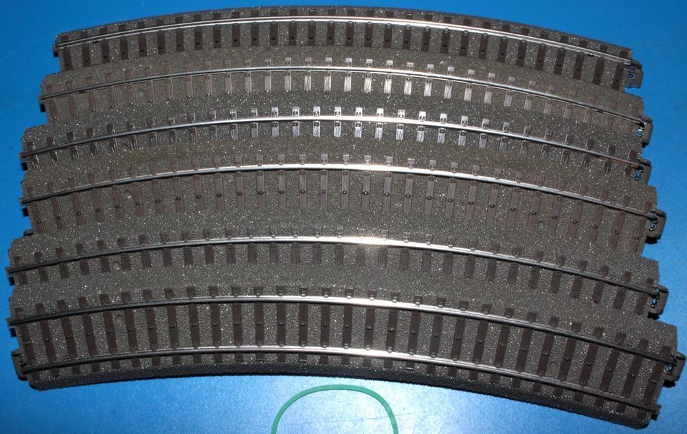 6x MÄRKLIN H0 C-Gleis / Gebogenes Gleis R2 / 24230 ohne OVP (Gebraucht ...