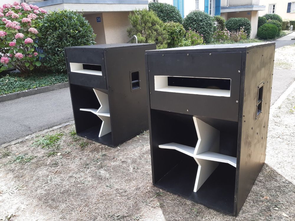 2 Sub MHB-46, équipés en Eminence Omega Pro, 900W RMS pièce | Kaufen ...