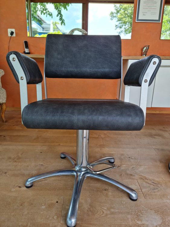 Coiffeurstuhl mit Pumpfunktion | Kaufen auf Ricardo