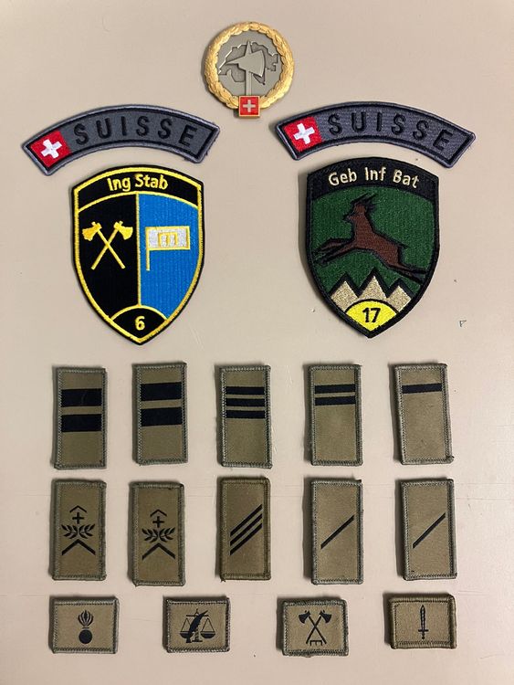 Abzeichen Set Swiss Army, 19 Stk. (Gebraucht) in Riedholz für CHF 19 ...