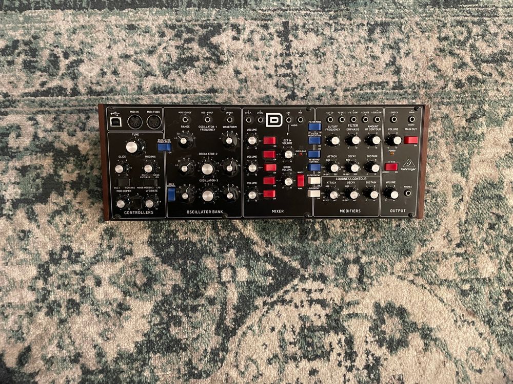 Behringer Model D (Gebraucht) in Lutry für CHF 230 – mit Lieferung auf ...