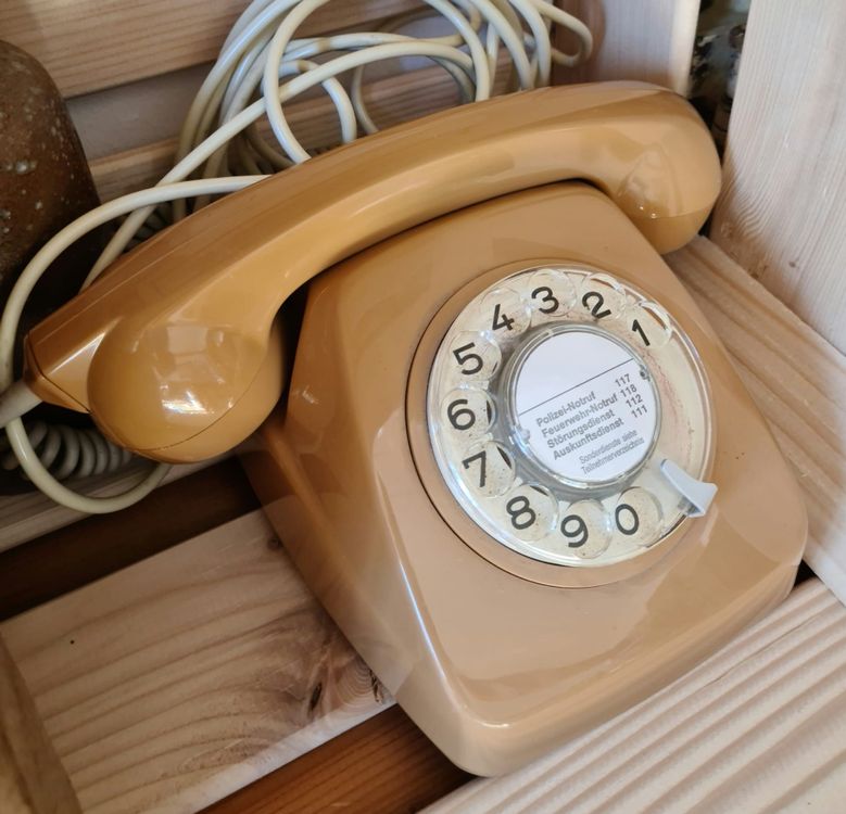 Telefon Antik (Gebraucht) in Nidau für CHF 5 – nur Abholung auf Ricardo ...