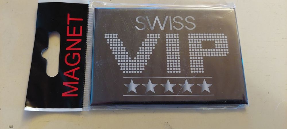 Magnet SWISS VIP (Neu und originalverpackt) in Kallnach für CHF 2 – mit ...