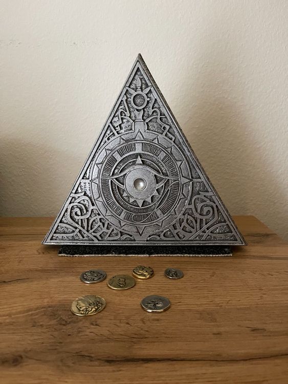 Triangle of Light aus Tomb Raider (Neu (gemäss Beschreibung)) in Aesch ...