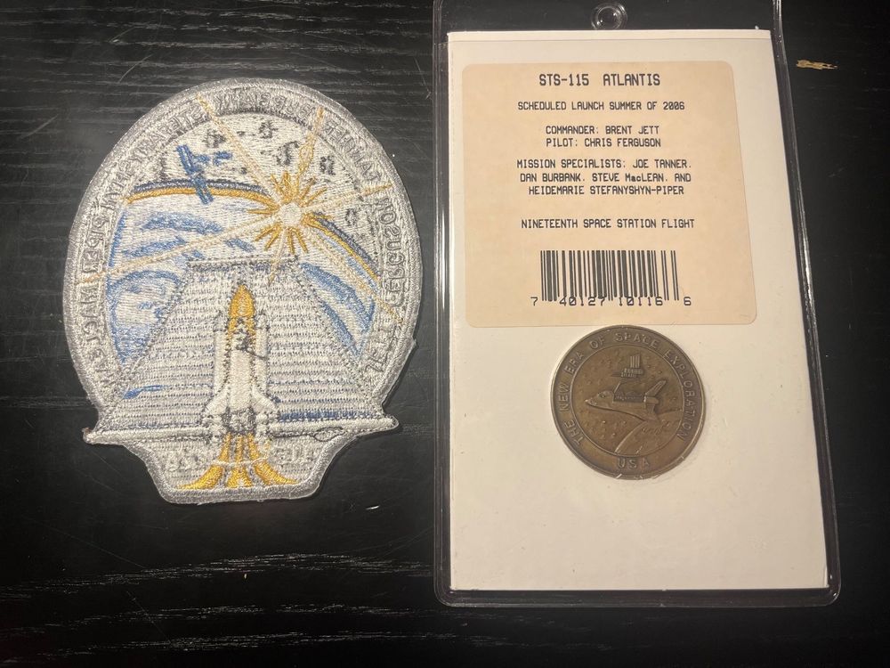 NASA STS-115 Mission Patch und Coin Atlantis (Neu und originalverpackt ...