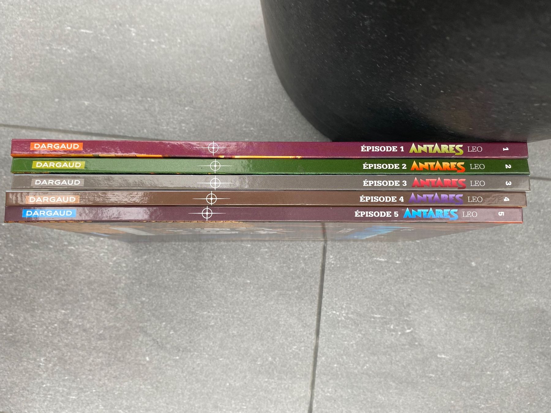 Lot BD Leo - Antares T1-T5 Intégrale (D'occasion) à Plan-les-Ouates ...