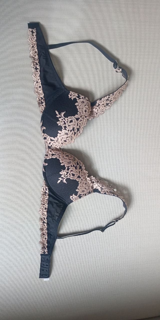 NEU Intimissimi der perfekte Spitzen Push-Up BH 85B zu Nile (Neu ...