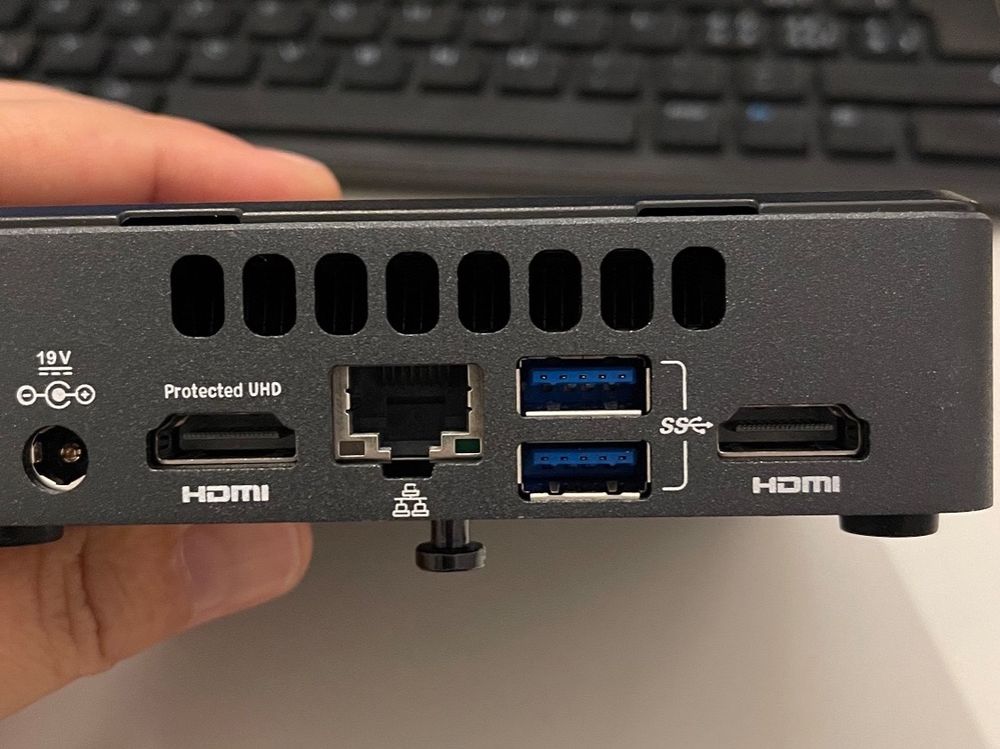 Nuc Player intel i3 inkl Halterung | Kaufen auf Ricardo