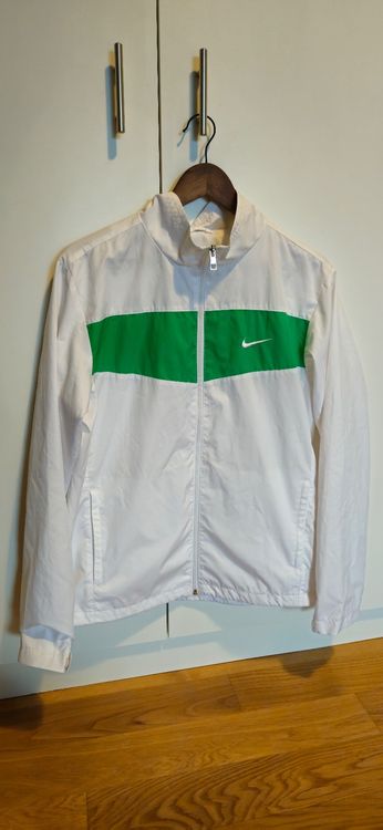 Nike - S - White/Green Jacket (Gebraucht) in Bussigny für CHF 10 – mit ...