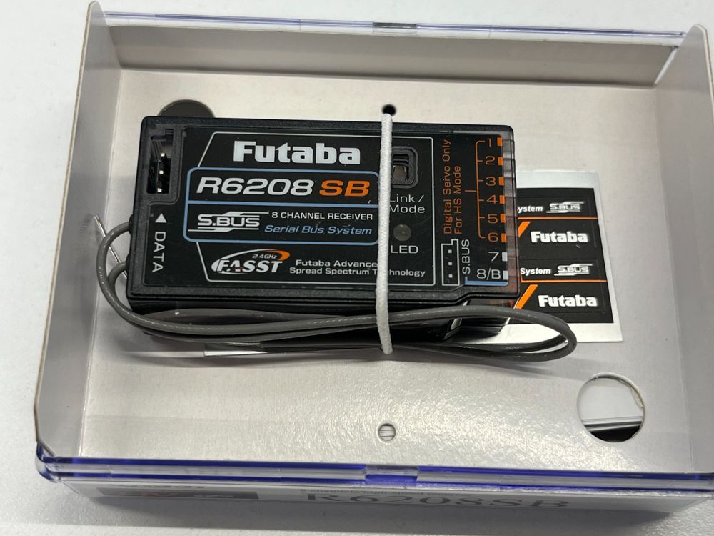 Futaba Fasst Empfänger R6208 SB HV (neu) (Neu und originalverpackt) in ...