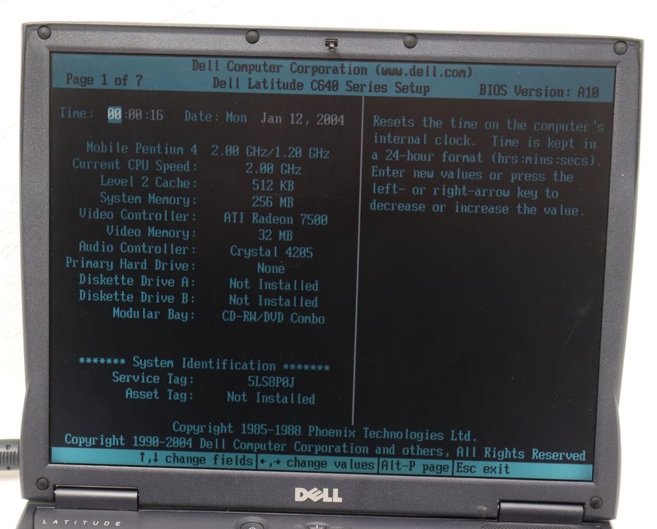 Dell Latitude C640 Laptop Pentium 4 - ohne HDD/OS, vintage (Defekt) in ...