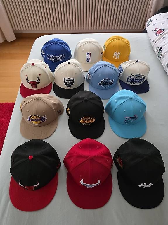 New Era Caps Gr. 7 1/2 (Neu) plus Koffer (Gebraucht) in Schaffhausen ...