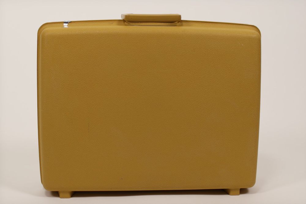1960s Mustard Yellow SAMSONITE Suitcase (Gebraucht) in Hombrechtikon ...