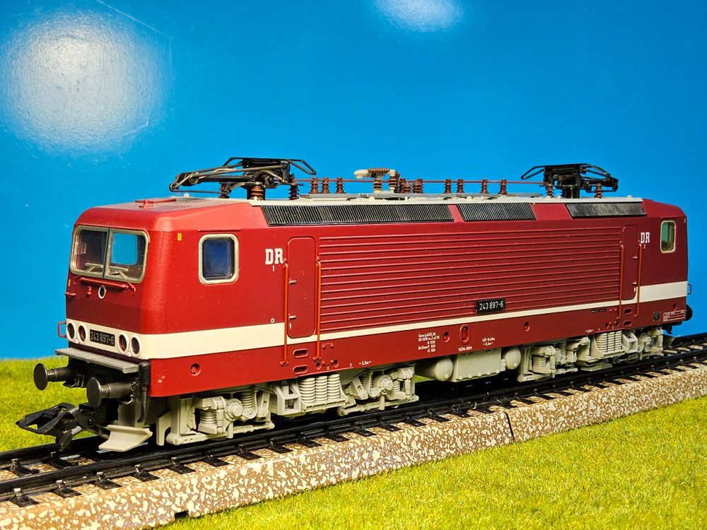Märklin 3743 Lokomotive BR 243 DR - Deutsche Reichsbahn DDR (Gebraucht) in Uerikon für CHF 167 ...
