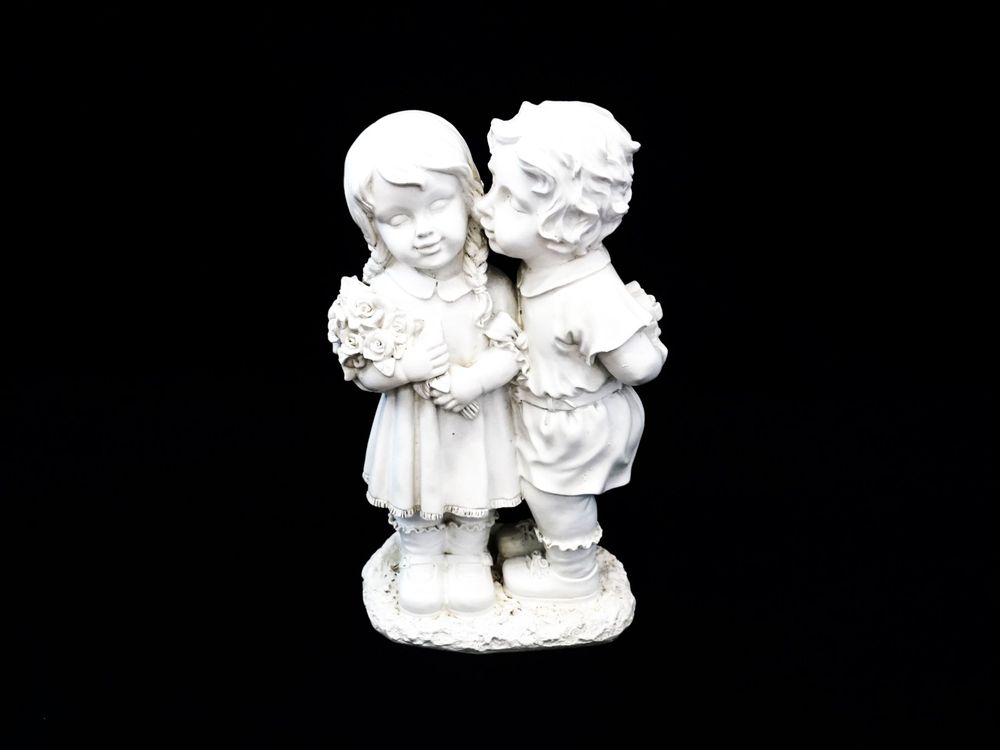 Kinder-Statue Deko (Gebraucht) in Pratteln für CHF 1 – mit Lieferung ...