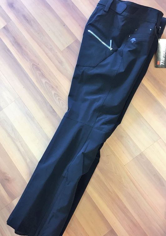 Skihose "DESCENTE Selène", five-pocket, Gr42 schwarz (Neu und originalverpackt) in Adliswil für ...
