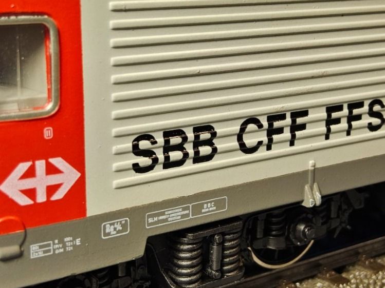 Märklin 3323 _ SBB E Lokomotive Re 4/4 _ 10102 _ Spur H0 (Gebraucht) in ...