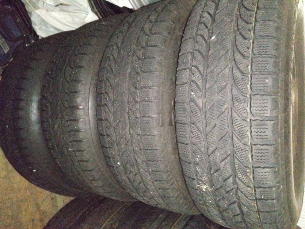4 Reifen 235/75R15 Bfgoodrich Winter Slalom (Gebraucht) in Bözen für ...