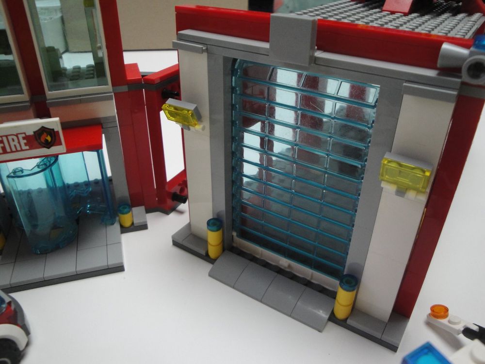 LEGO City 60110 Feuerwache gemäss Beschreibung (Gebraucht) in ...