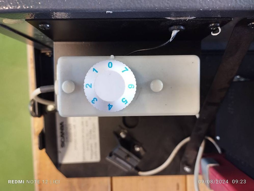 Frigo 24V Scania, peut aussi avec 12V avec modification. (Gebraucht) in ...