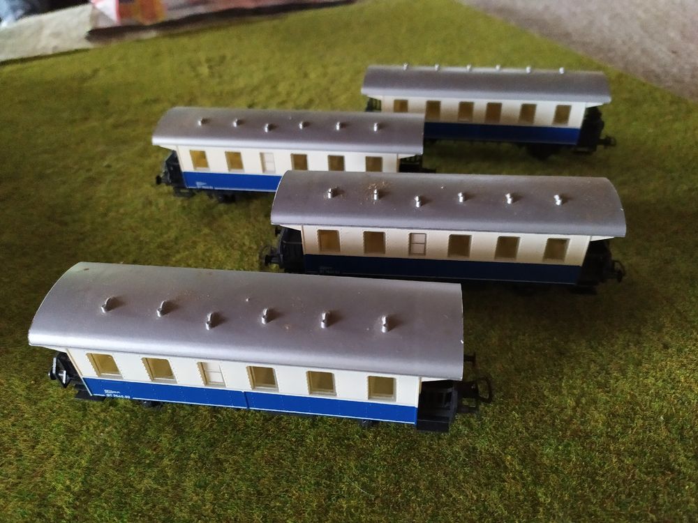 4 x Vintage HO Scale Model Train Passenger Cars, Blue/White (Gebraucht ...