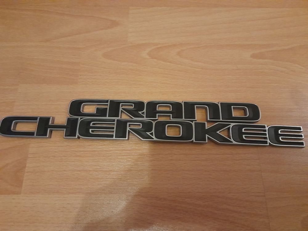 Jeep Grand Cherokee Emblem (Gebraucht) in Lustmühle für CHF 7 – mit ...