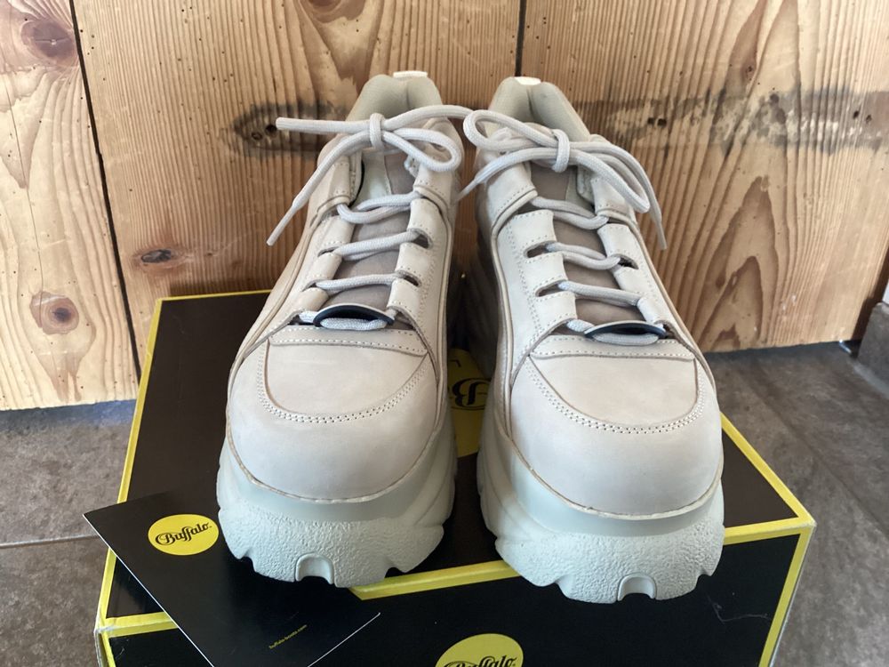 Buffalo Plateau Classic Boots (Gebraucht) in Tägerwilen für CHF 69 ...