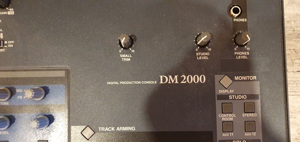 Mischpult Yamaha DM 2000 | Kaufen auf Ricardo