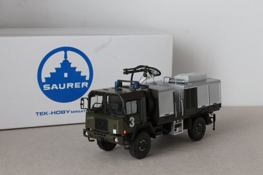 Saurer 6 DM 4X4 Swiss Army Fire Brigade green TH 5077 / 1:50 (Neu und originalverpackt) in ...