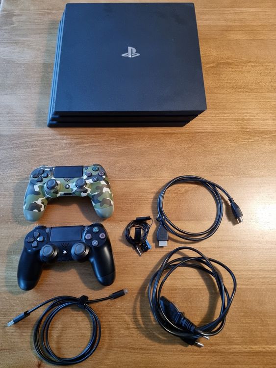 Playstation 4 Pro 1TB + 2 manettes/Controller | Kaufen auf Ricardo