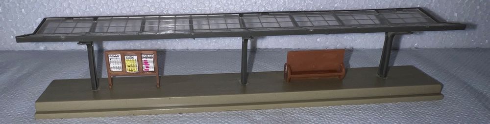 gedeckter Bahnsteig (? Faller 2119?) | Kaufen auf Ricardo