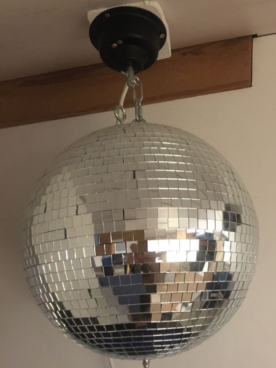 Discokugel ⌀ 30 cm mit Motor | Kaufen auf Ricardo