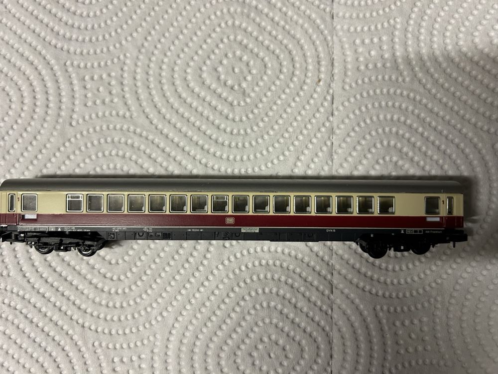 Modellbahn Lokomotive DB und 1 Personenwagen | Kaufen auf Ricardo