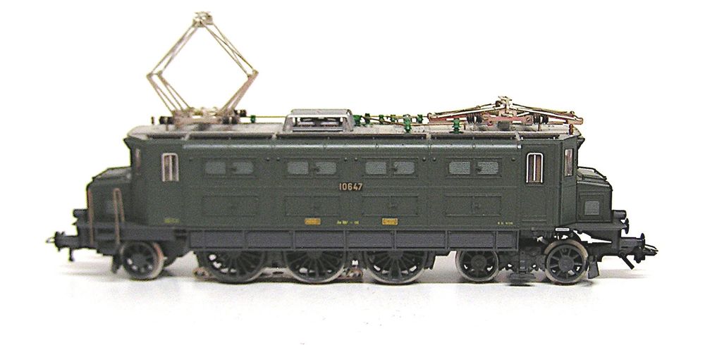 Fleischmann: SBB Ae 3/6 I 10647 (Gebraucht) in Waldenburg für CHF 140 ...