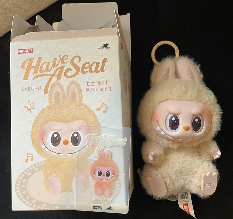 Labubu Baba Original (Gebraucht) in Gossau ZH für CHF 55 – mit ...