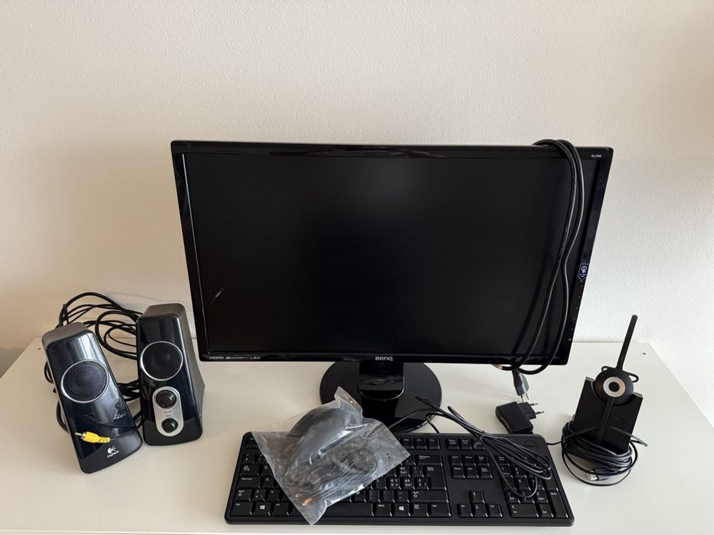 Ensemble complet PC : Écran BenQ, clavier, souris, haut-par (D'occasion ...