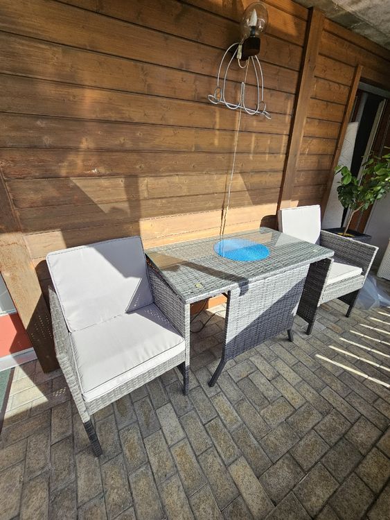 Balkonmöbel-Set Rattanoptik, Tisch+2 Stühle, für sonnige Tag (Gebraucht) in Wattenwil für CHF 99 ...