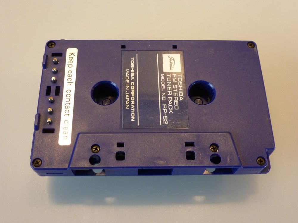 Toshiba KT-S3 Stereo Cassette Player mit FM-Tuner Pack RP-S2 (Defekt) in Gwatt (Thun) für CHF 40 ...