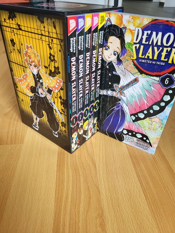Kimetsu no Yaiba - Demon Slayer / Schuber-Box 1-8 (Neu (gemäss ...